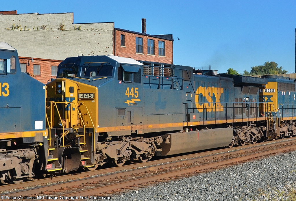 CSX 445